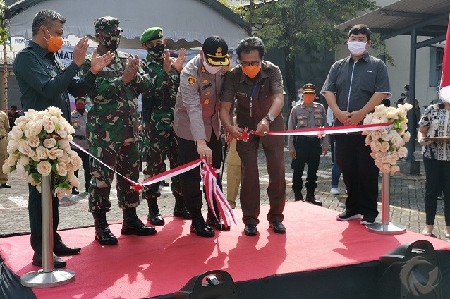 Forkopimda Kota Blitar Launching Tangguh Semeru Industri Rokok Apache ...