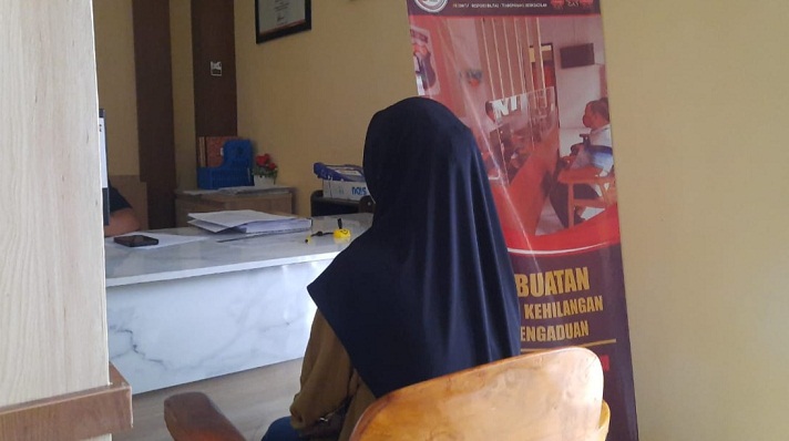 Diduga Selingkuhi Istri Paman, Pria di Situbondo Telantarkan Istri - FaktualNews.co